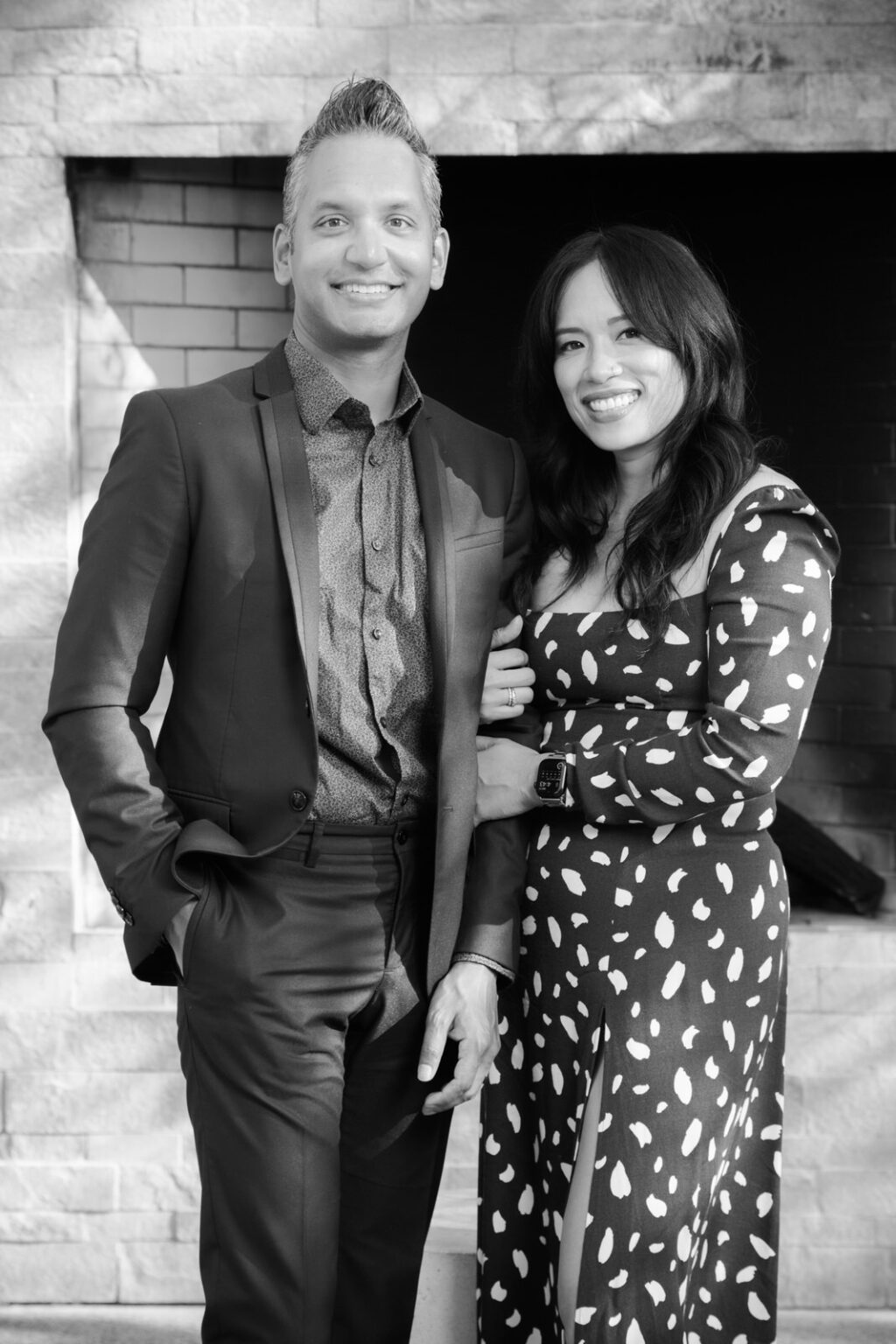 Luxury Portrait Lounge: Elevate Your Wedding Experience