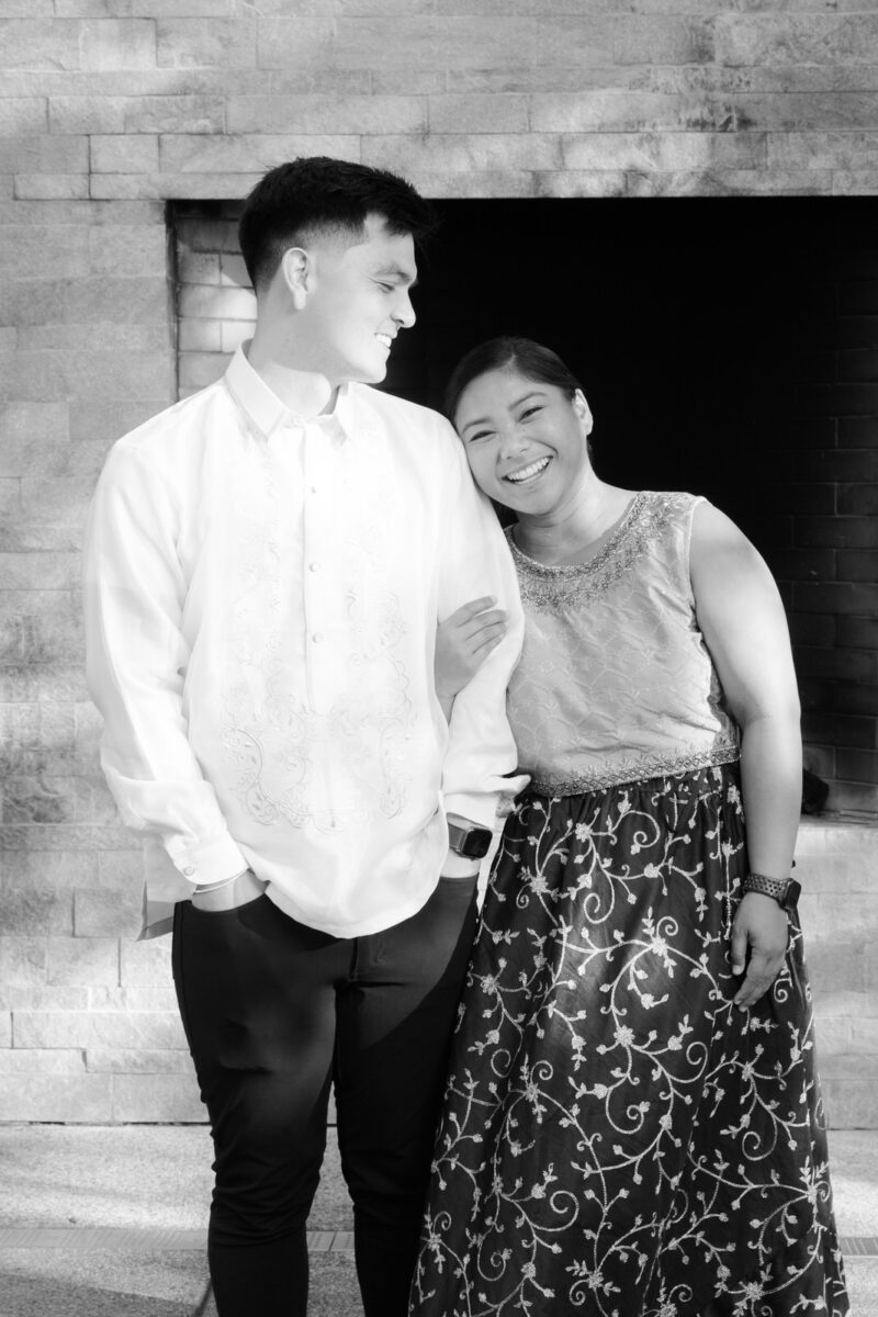 Luxury Portrait Lounge: Elevate Your Wedding Experience